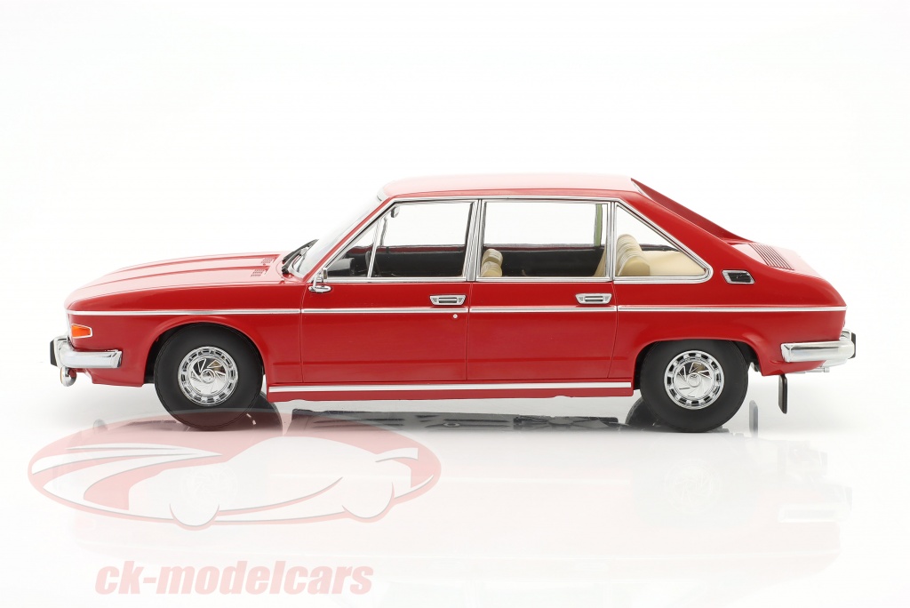 Triple9 1:18 Tatra 613 bouwjaar 1979 donkerrood T9-1800293 model auto ...