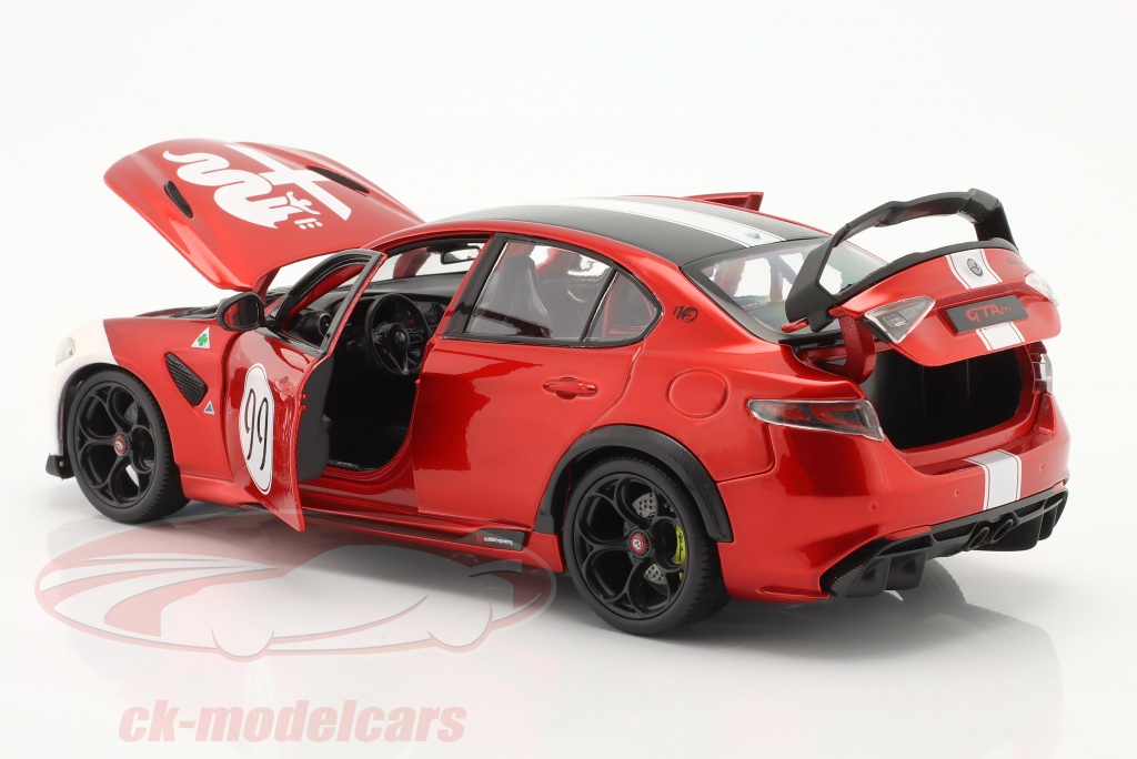Bburago 1:18 Alfa Romeo Giulia GTAm #99 year 2020 alfa red / white ...