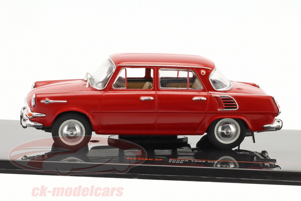 Ixo 1:43 Skoda 1000 MB 建設年 1968 暗赤色 CLC439N.22 モデル 車 CLC439N.22 4895102336715