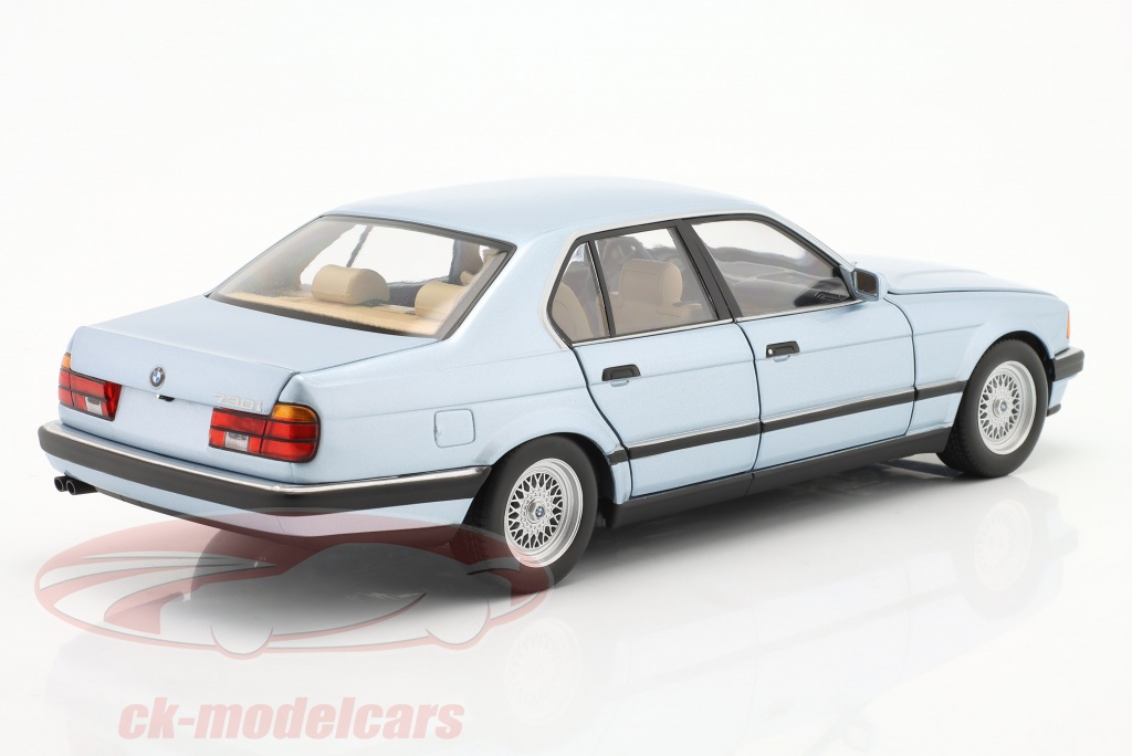 Minichamps 1:18 BMW 730i (E32) year 1986 Light Blue metallic 100023008 ...