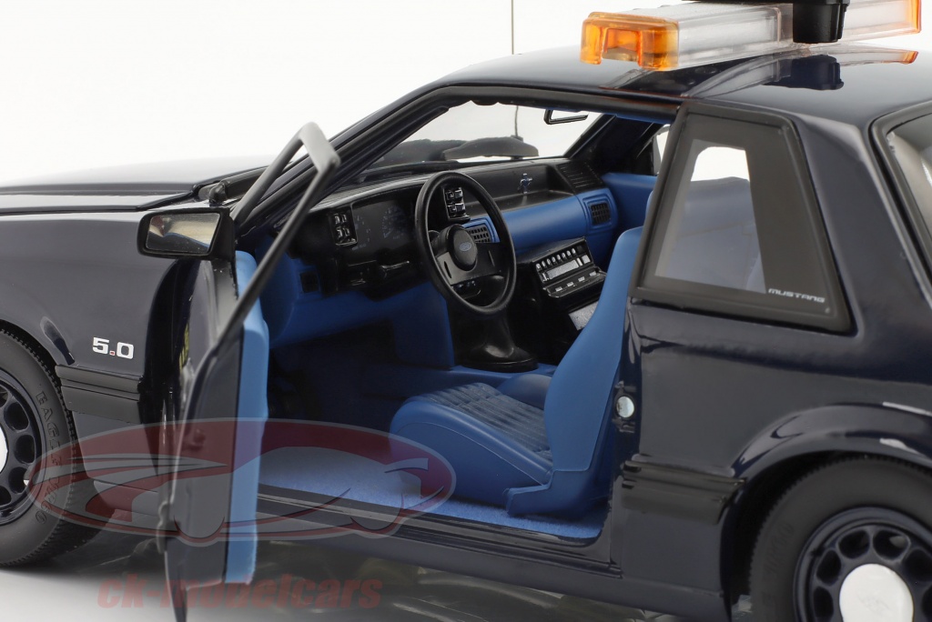 GMP 1:18 Ford Mustang SSP US Air Force U-2 Chase Car 1988 dark blue ...