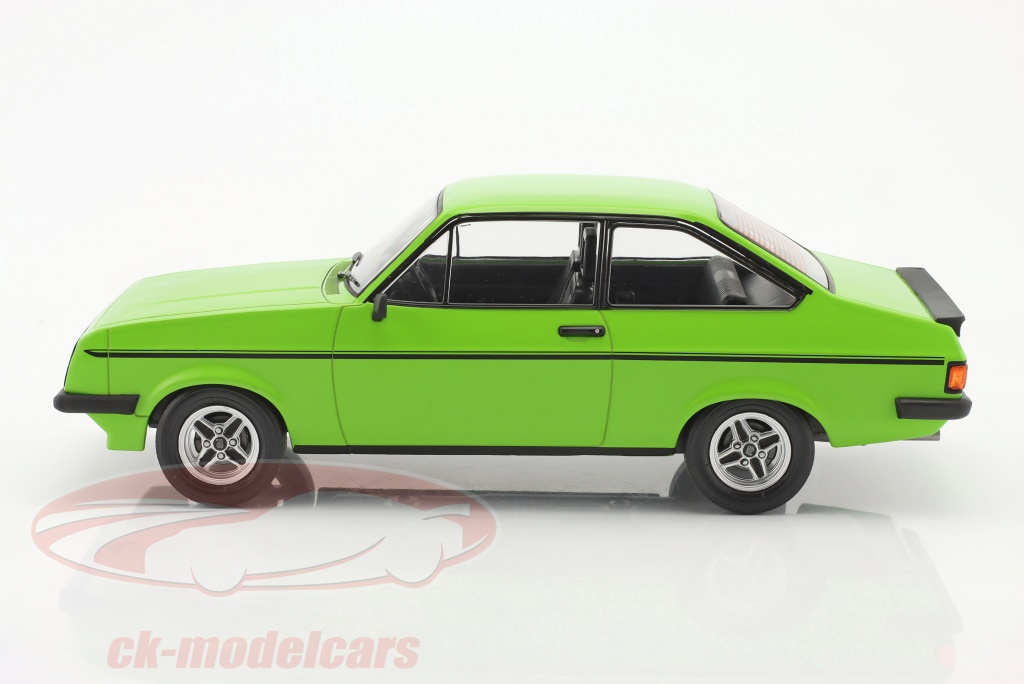 Modelcar Group 1:18 Ford Escort MK2 RS 2000 light green MCG18406 model ...