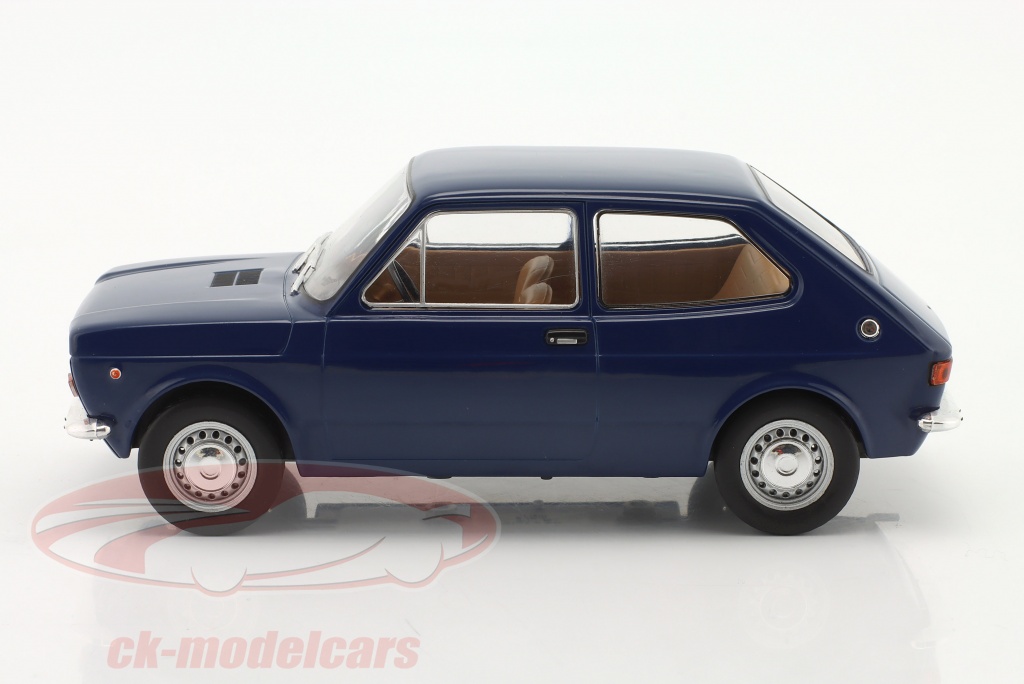 WhiteBox 1:24 Fiat 127 dark blue WB124148 model car WB124148 4052176757093
