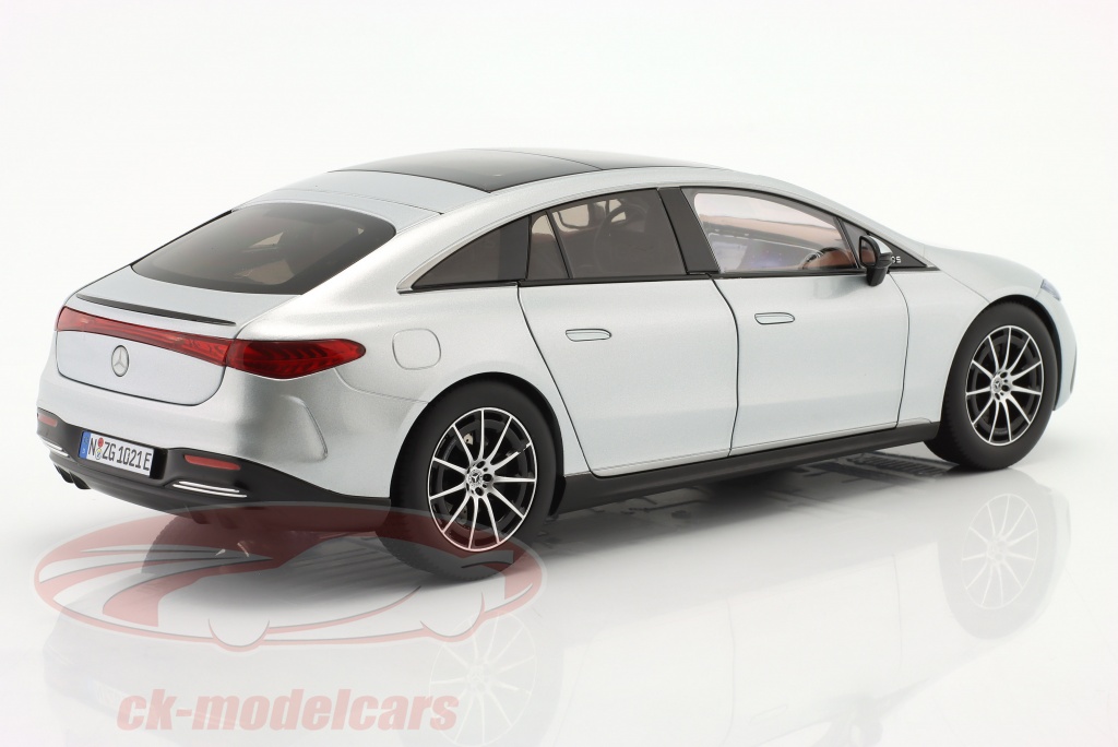 NZG 1:18 Mercedes-Benz EQS 建設年 2021 ハイテクシルバー 1021/55 モデル 車 1021/55 ...