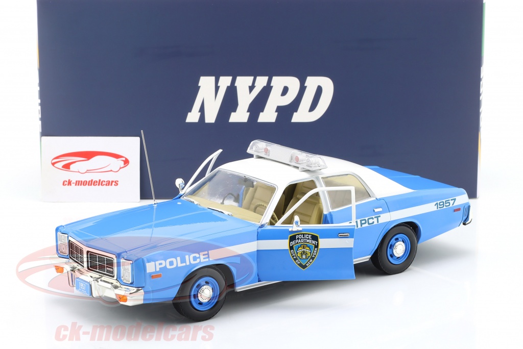 Greenlight 1:18 Dodge Monaco NYPD 1978 青 / 白 19132 モデル 車 19132 810087062651