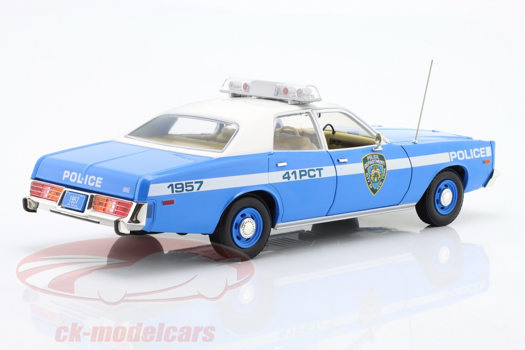 Greenlight 1:18 Dodge Monaco NYPD 1978 blau / weiß 19132 Modellauto ...