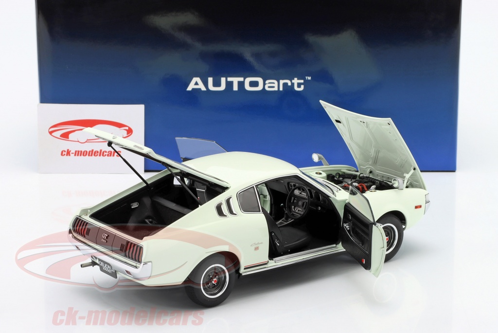 AUTOart 1:18 Toyota Celica Liftback 2000GT (RA25) Año de construcción ...