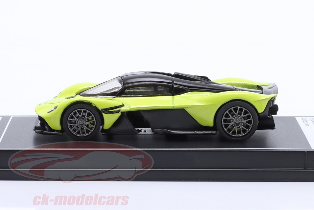 Kinsmart 1:64 Aston Martin Valkyrie year 2020 lime essence CK82069 ...
