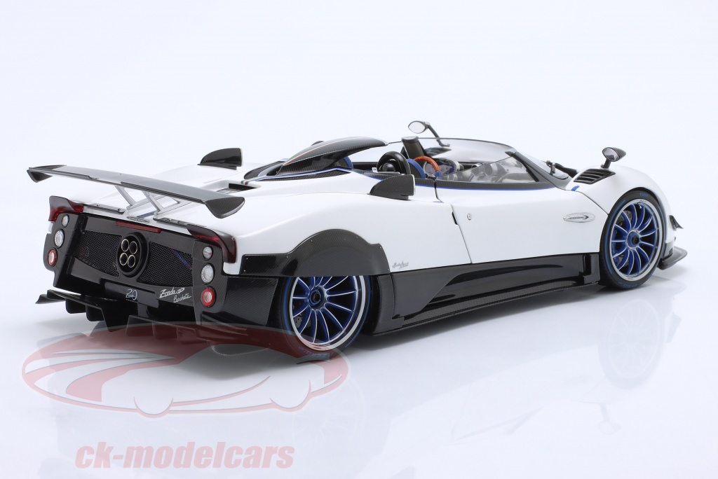 LCD Models 1:18 Pagani Zonda HP Barchetta Год постройки 2018 белый LCD18009-WH модель автомобиль ...
