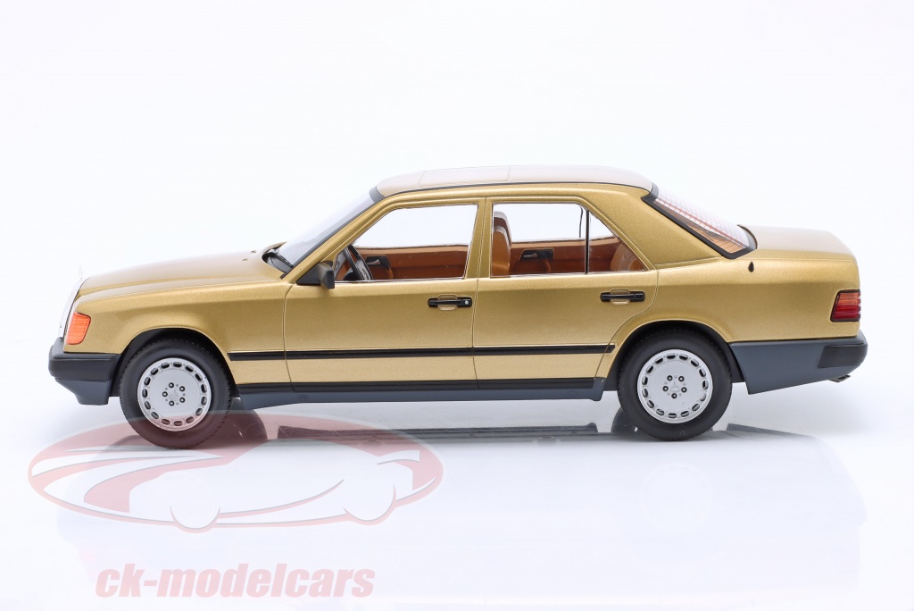 Modelcar Group 1:18 Mercedes-Benz 300 E (W124) Año de construcción 1984 ...