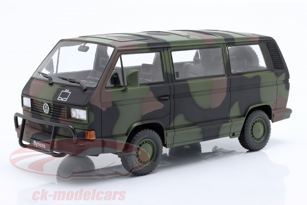 KK-Scale 1:18 Volkswagen VW T3 Bus Syncro 軍隊 1987 迷彩 KKDC180969 モデル 車 KKDC180969 4260699761637