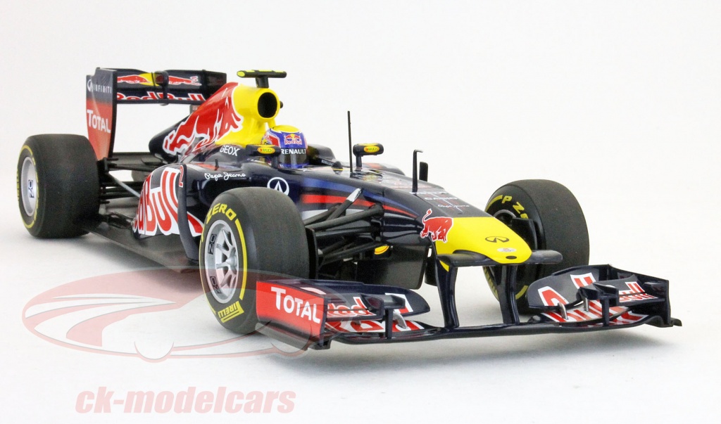 Minichamps 1:18 M. Webber Red Bull Renault RB8 Showcar Formula 1 2012 ...