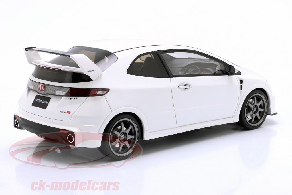 Ottomobile 1:18 Honda Civic Type R (FN2) Mugen Год постройки 2010 белый ...