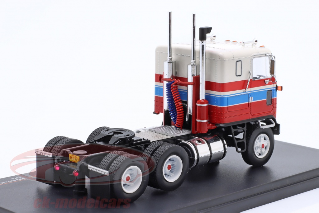 Ixo 1:43 GMC Astro 95 trekker Bouwjaar 1970 wit / rood / blauw TR143.22 ...