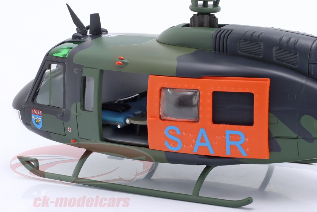 Schuco 1:35 Bell UH 1D ヘリコプター ドイツ人 軍 Bundeswehr "SAR" 緑 / オレンジ ...