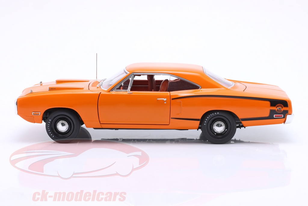 GMP 1:18 Dodge Coronet Super Bee Go Mango 1970 апельсин / черный 18956B ...