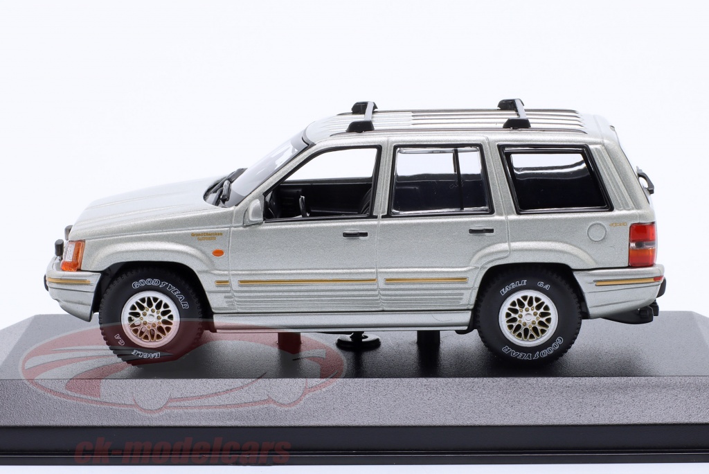 Minichamps 1:43 Jeep Grand Cherokee Année de construction 1995 argent ...
