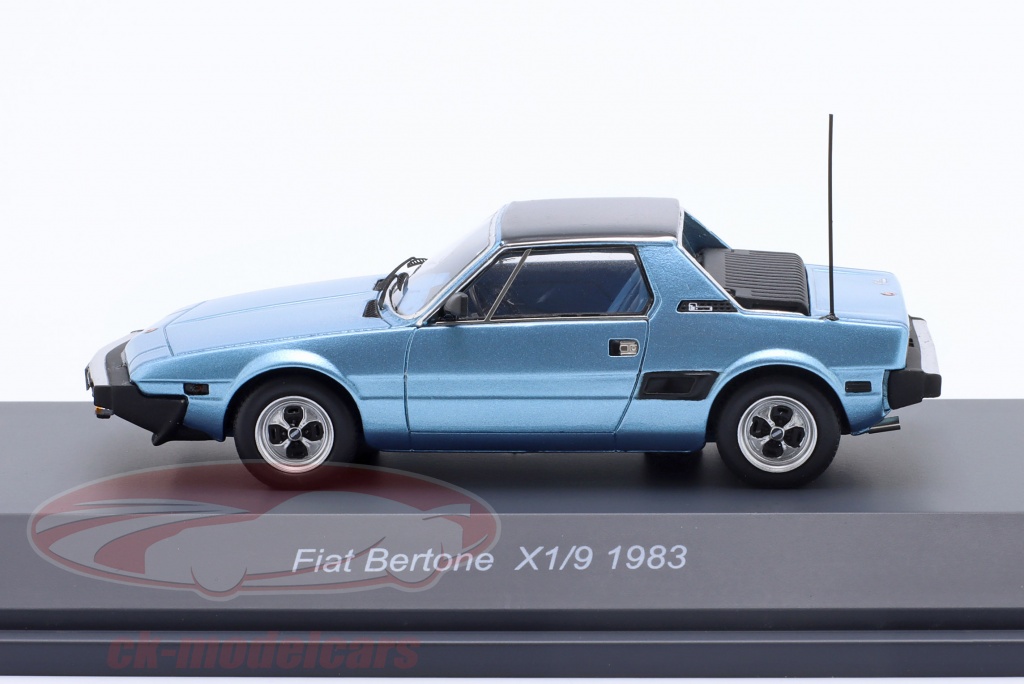 Schuco 1:43 Fiat Bertone X1/9 Año de construcción 1983 Azul claro ...