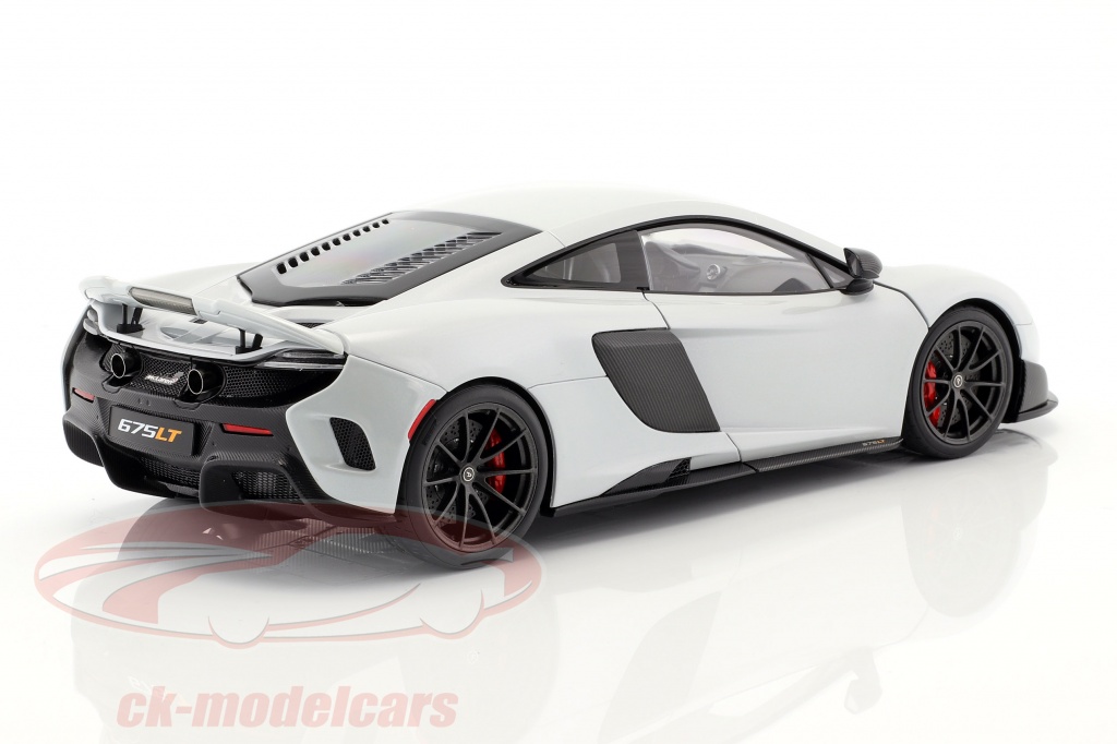 AUTOart 1:18 McLaren 675 LT Année de construction 2016 silica blanc ...