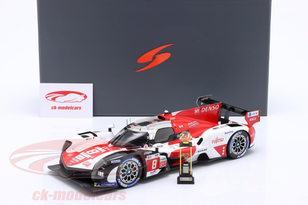 Spark 1:18 Toyota GR010 Hybrid #8 winnaar 24h LeMans 2022 Toyota Gazoo ...