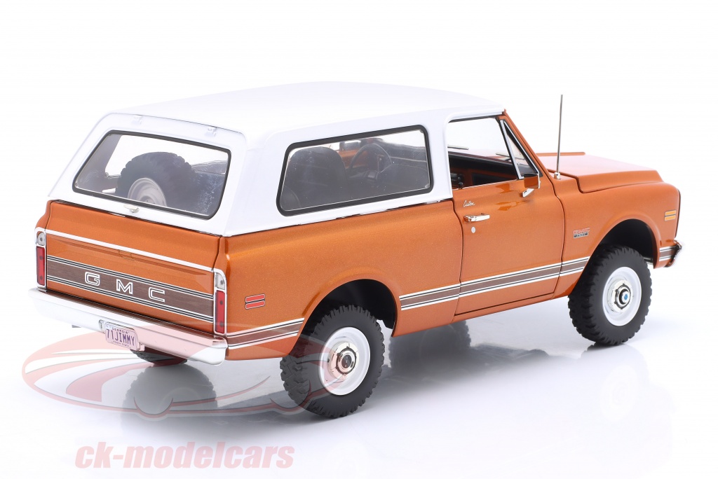 GMP 1:18 GMC Jimmy 4x4 建設年 1971 銅 / 白 A1807710 モデル 車 A1807710