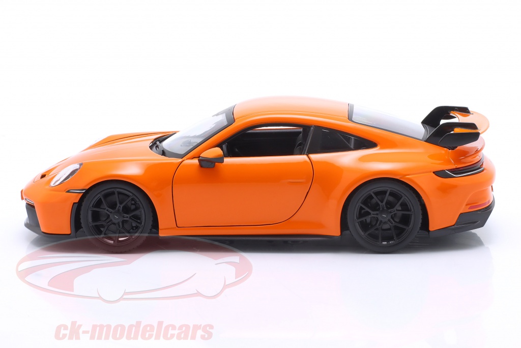 Bburago 1:24 Porsche 911 (992) GT3 year 2021 lava orange 18-21104O ...