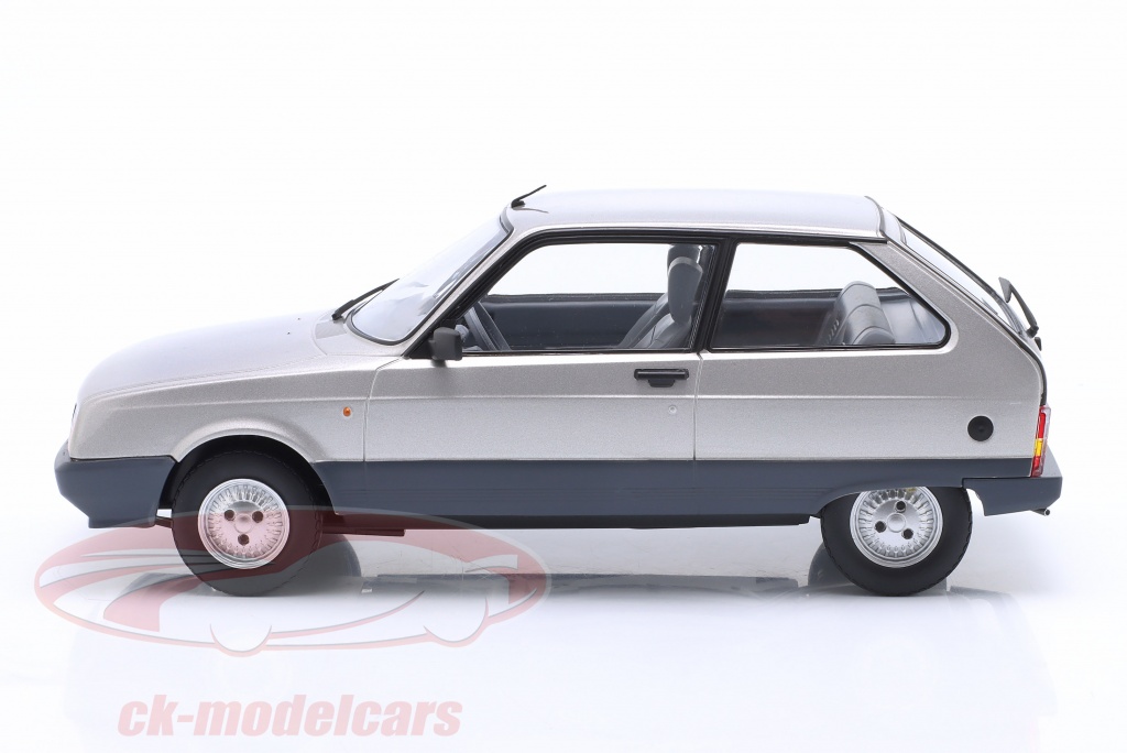Triple9 1:18 Citroen Axel 12 TRS Año de construcción 1990 Gris plateado ...