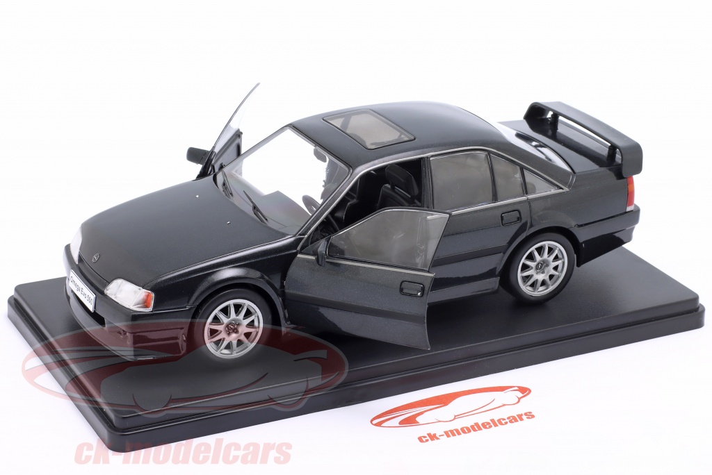 Hachette 1:24 Opel Omega Evolution 500 Baujahr 1991 schwarz G1648007 ...