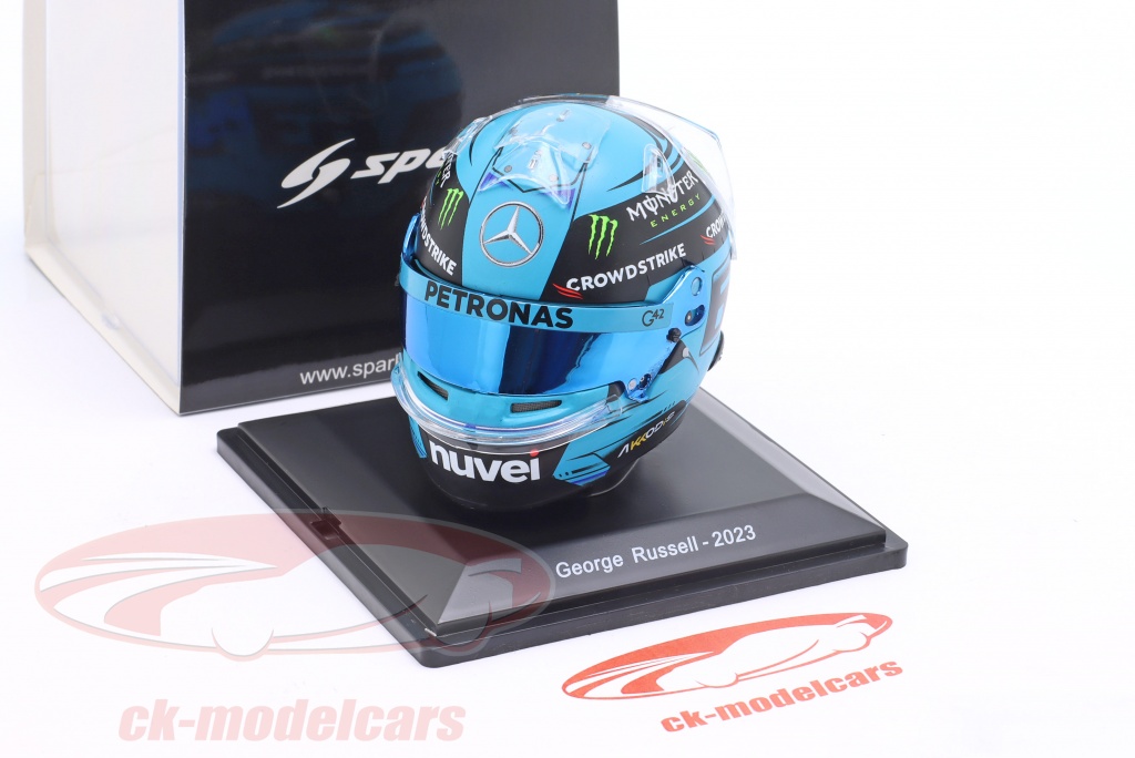 Spark 1:5 George Russell Mercedes-AMG Petronas #63 Formula 1 2023 ...