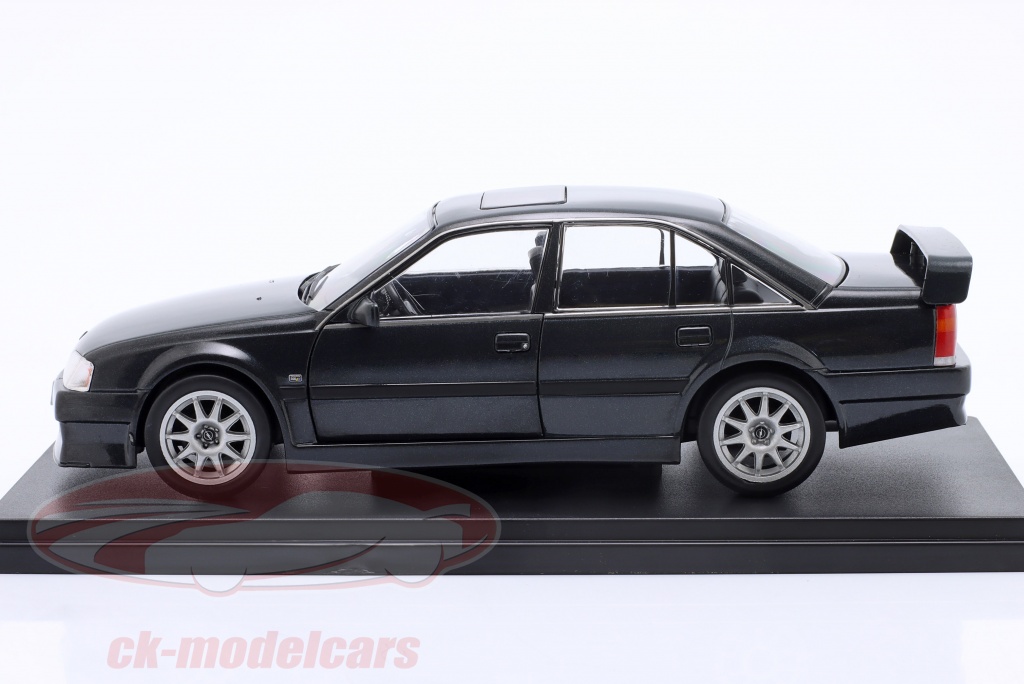 Hachette 1:24 Opel Omega Evolution 500 Baujahr 1991 schwarz G1648007 ...