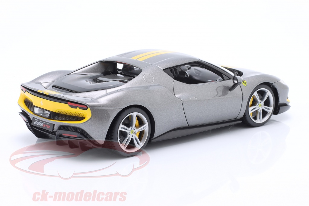 Bburago 1:18 Ferrari 296 GTB Assetto Fiorano 建设年份 2022 灰色的 金属的 / 黄色的 18 ...