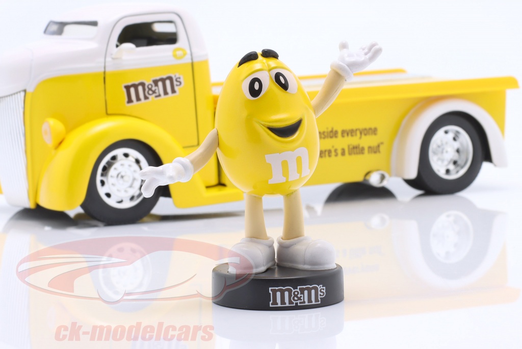 Jadatoys 1:24 Ford COE Flatbed 1947 con M&Ms figura Giallo 253255066 ...