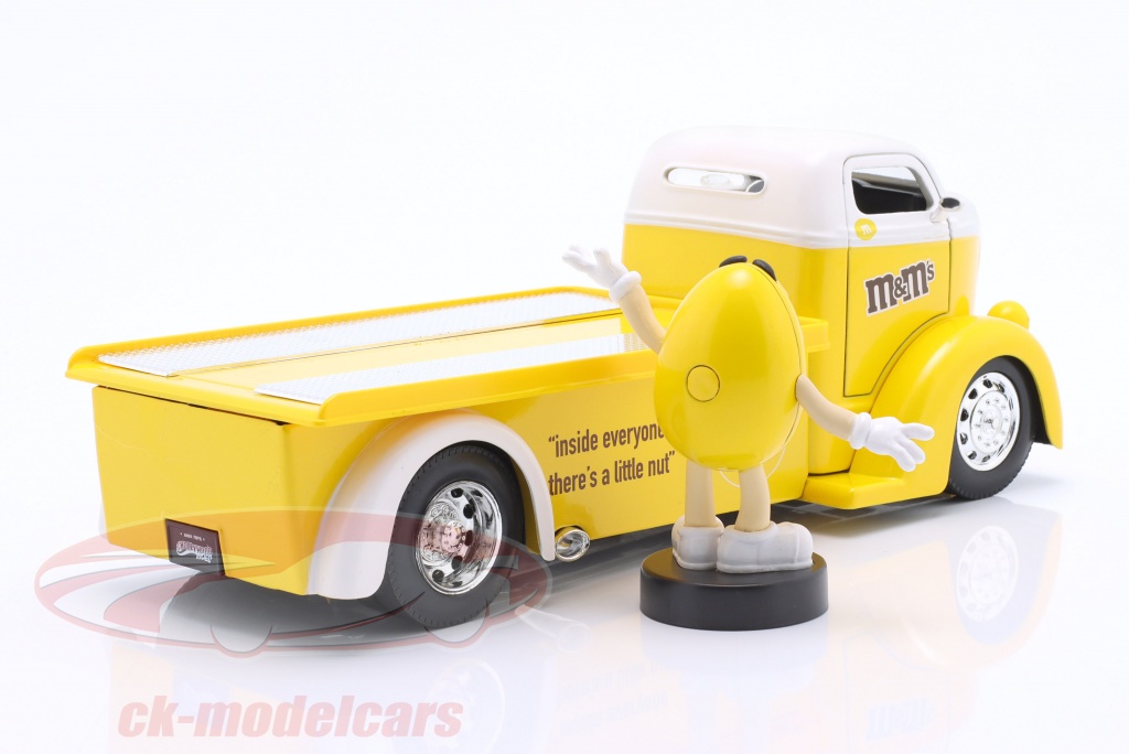 Jadatoys 1:24 Ford COE Flatbed 1947 con M&Ms cifra Amarillo 253255066 ...