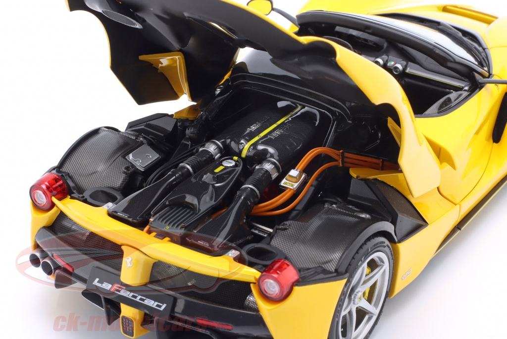BBR Models 1:18 Ferrari LaFerrari Aperta Baujahr 2016 gelb BBR182230 ...