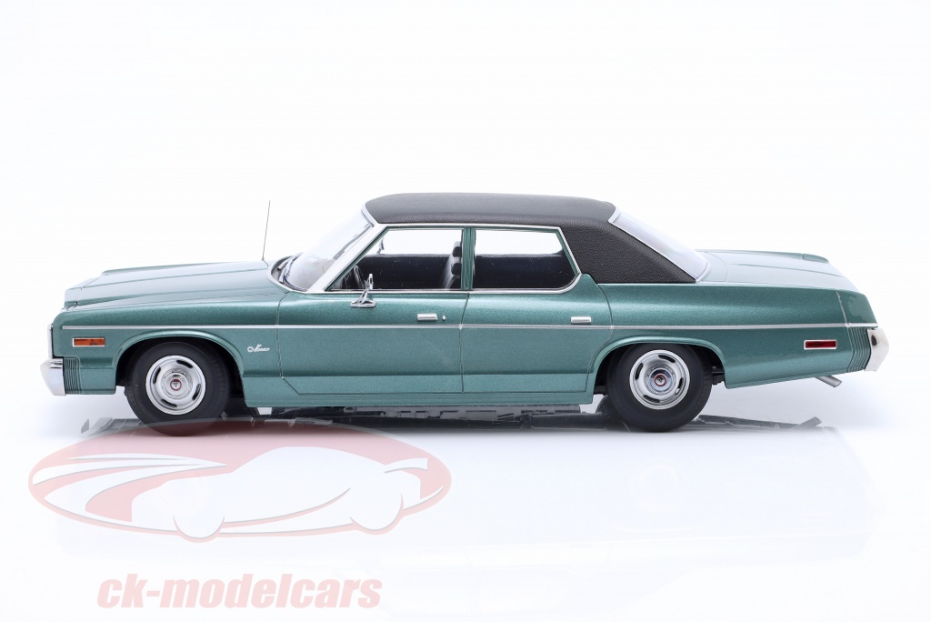 KK-Scale 1:18 Dodge Monaco Bouwjaar 1974 groente metalen / zwart ...