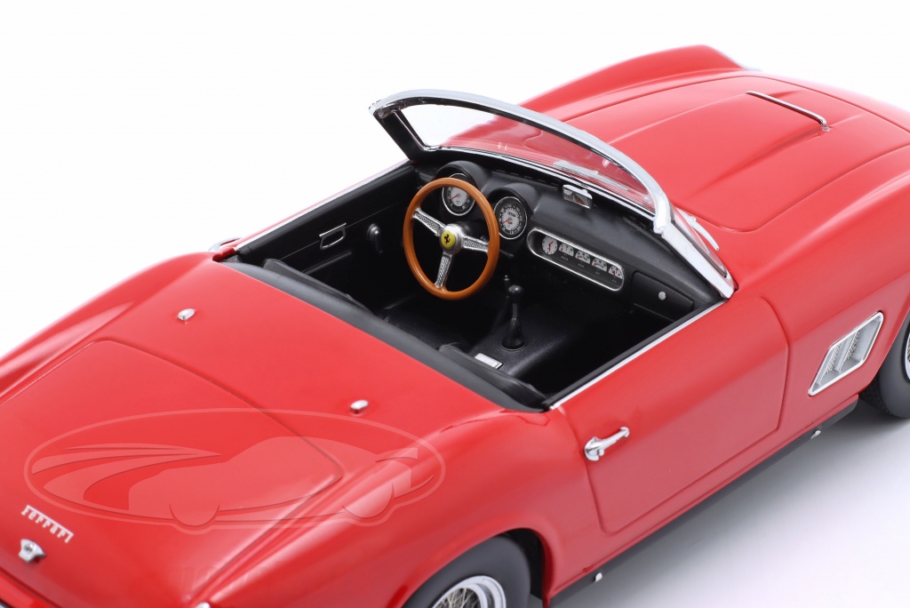 KK-Scale 1:18 Ferrari 250 GT California Spyder Bouwjaar 1960 rood ...