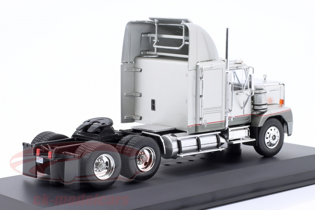 Ixo 1:43 GMC General SBFA Tractor unit year 1988 silver TR166.22 model ...