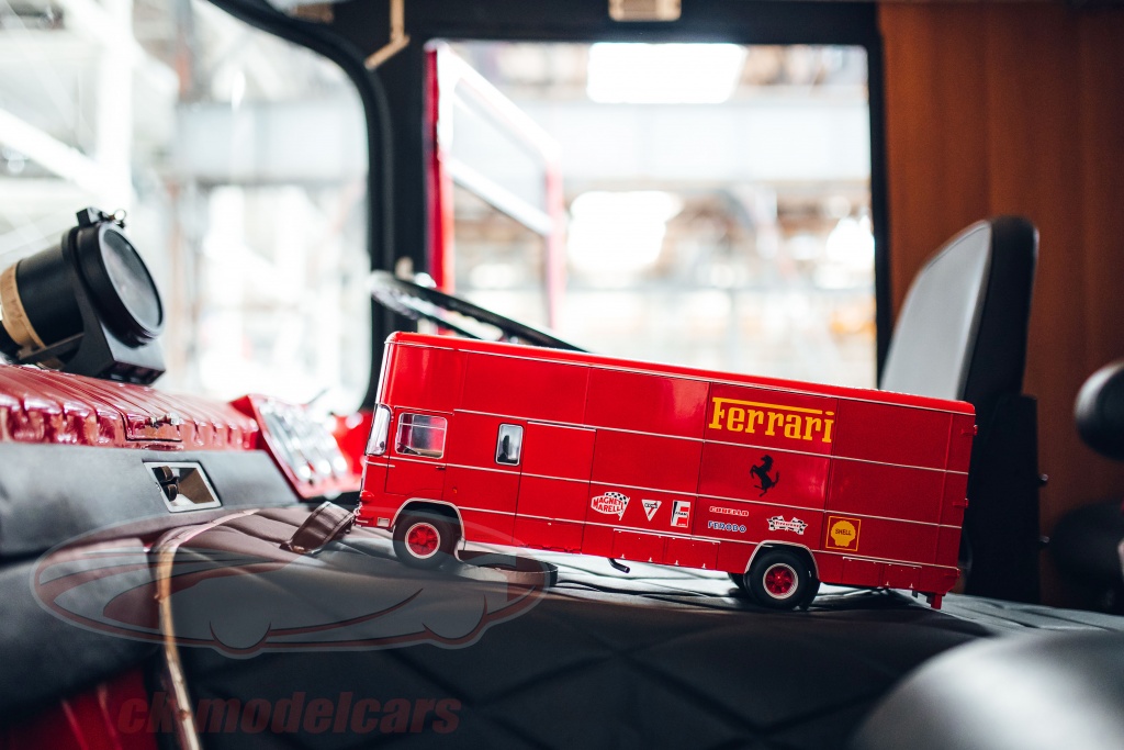 CMR 1:18 OM Fiat 150 Rolfo Scuderia Ferrari Race Car Transporter of the ...