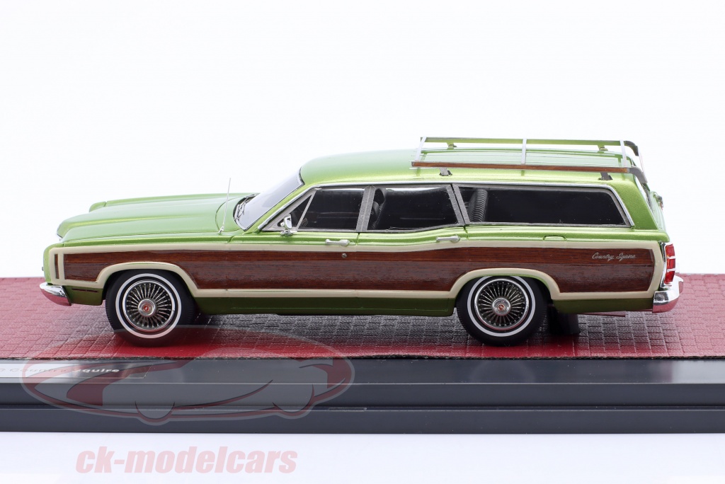 Matrix 1:43 Ford LTD Country Squire 1969 vert métallique MX20603-031 ...