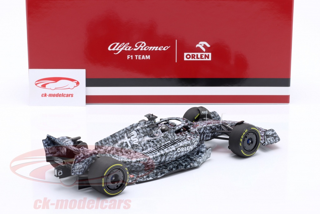 Minichamps 1:18 Zhou Guanyu Alfa Romeo C42 Formula 1 Test Barcelona ...