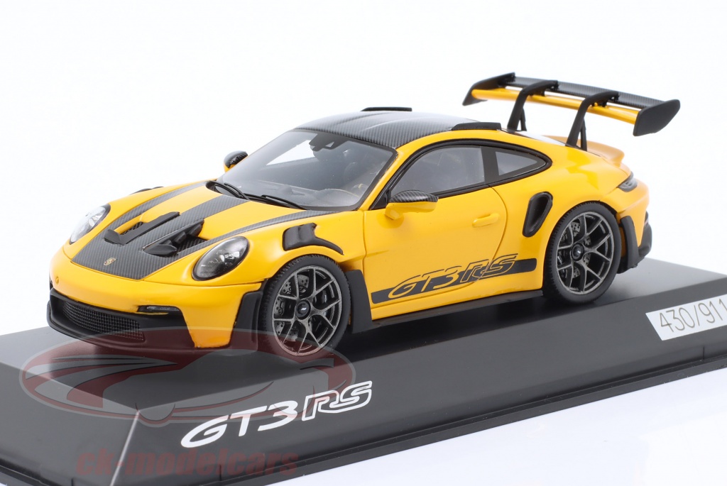 Spark 1:43 Porsche 911 (992) GT3 RS Byggeår 2022 signal gult ...