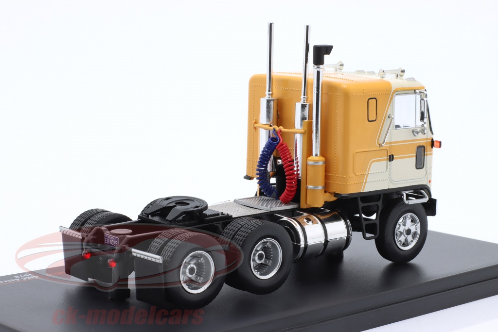 Ixo 1:43 GMC Astro 95 year 1970 light beige / dark yellow TR167.22 ...