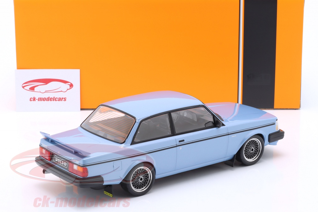 Ixo 1:18 Volvo 240 Turbo Custom Ano de construção 1985 Azul claro ...