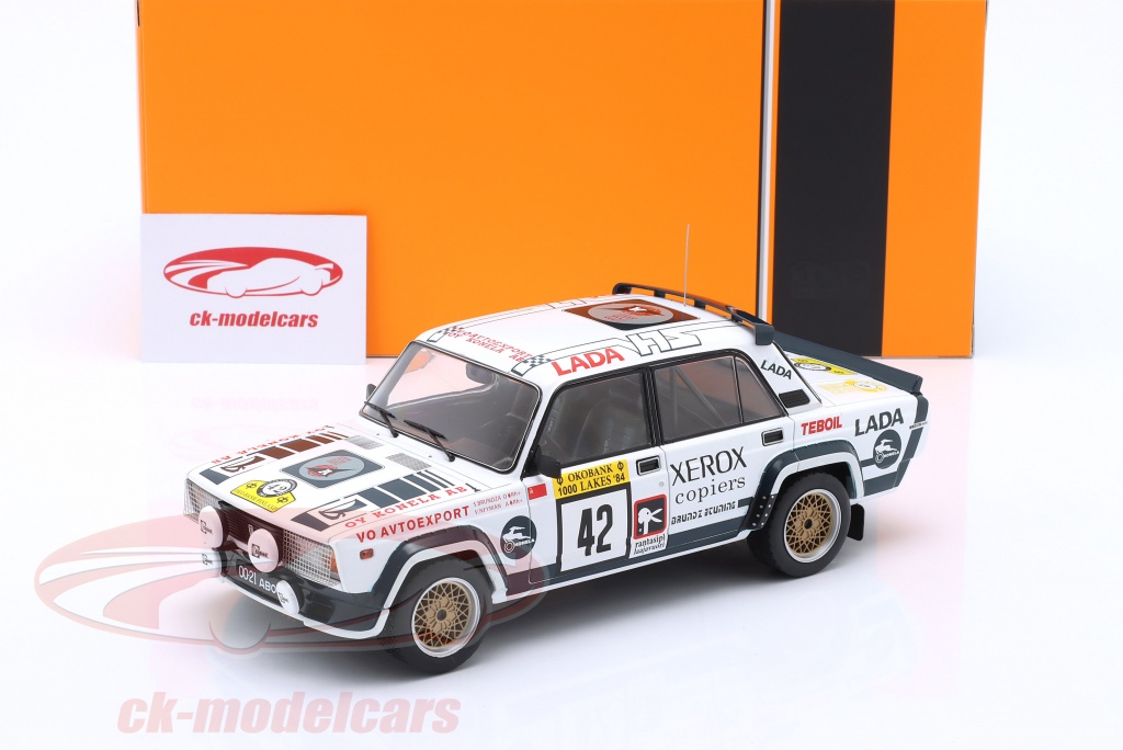 Ixo 1:18 Lada VAZ 2105 VFTS #42 Rallye 1000 Lakes 1984 Brundza, Neyman ...