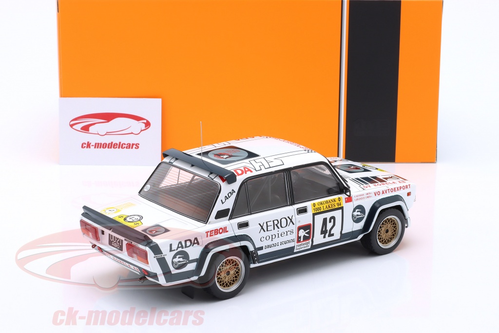 Ixo 1:18 Lada VAZ 2105 VFTS #42 Rallye 1000 Lakes 1984 Brundza, Neyman ...