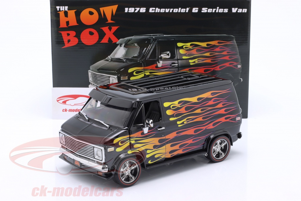 Greenlight 1:18 Chevrolet G Series Van "Hot Box" year 1976 black ...