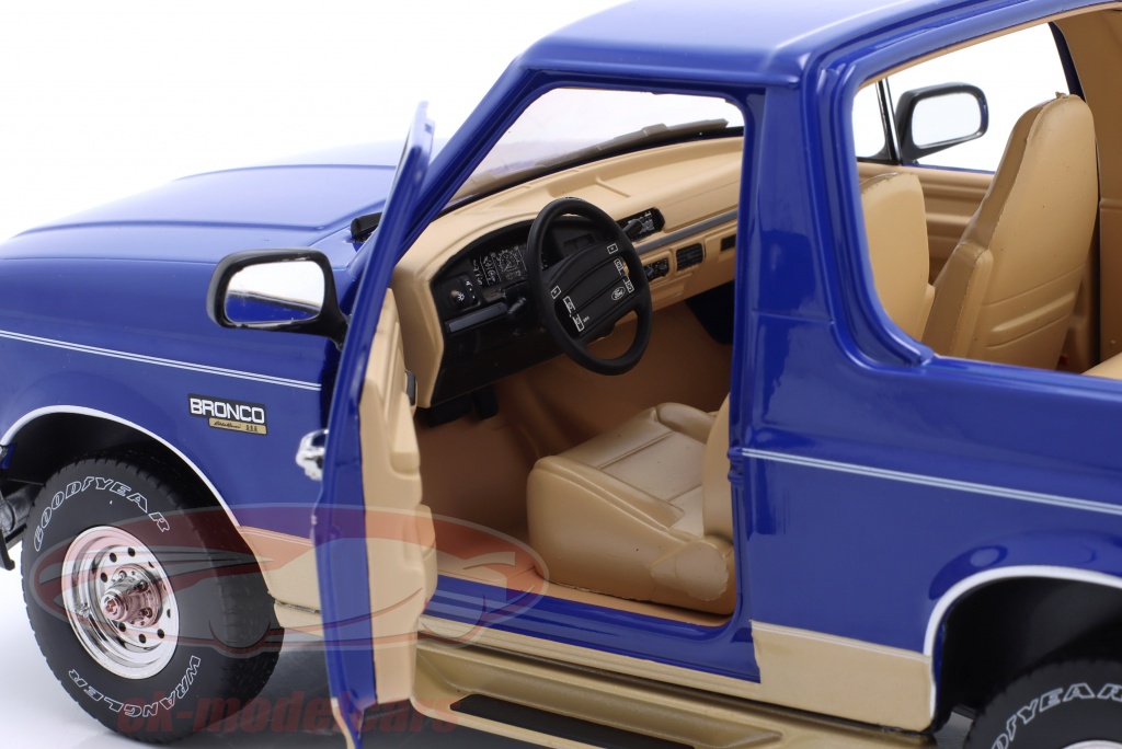 Greenlight 1:18 Ford Bronco Eddie Bauer Edition 1996 royal blau ...