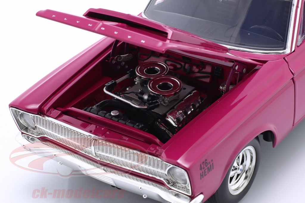 GMP 1:18 Plymouth AWB "Moulin Rouge" 建設年 1965 ピンク / 紫 A1806510 モデル 車 ...