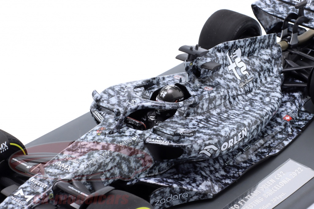 Minichamps 1:18 Zhou Guanyu Alfa Romeo C42 Formula 1 Test Barcelona ...