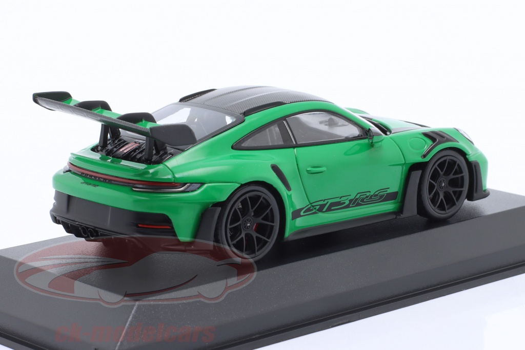 Minichamps 1:43 Porsche 911 (992) GT3 RS Weissach-Paket 2023 green / black 413062112 model car ...